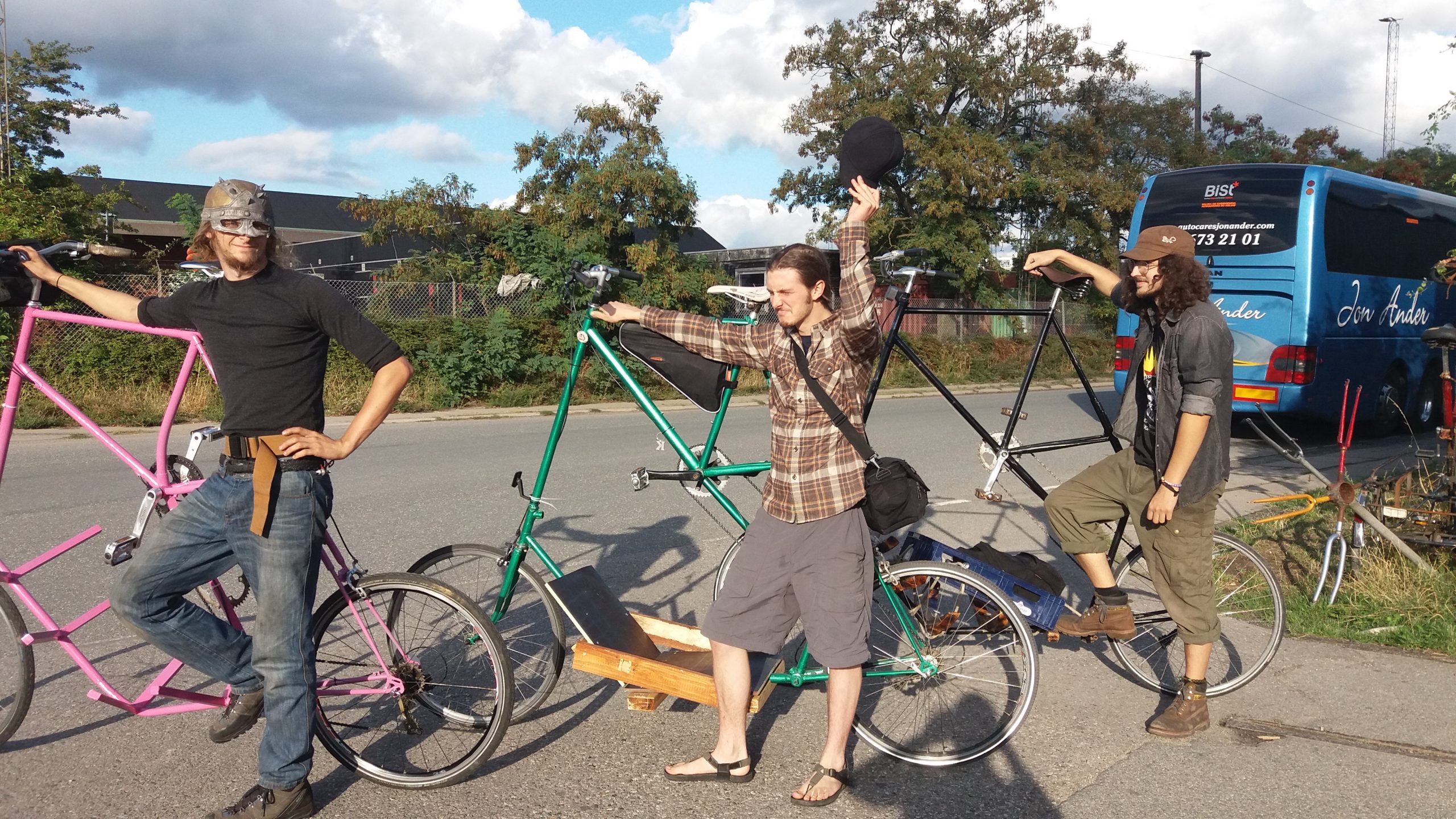 Tall Bike Tour – Ecotopia Biketour